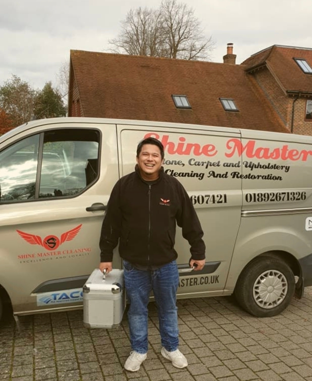 About us 🧔 – Shine Master